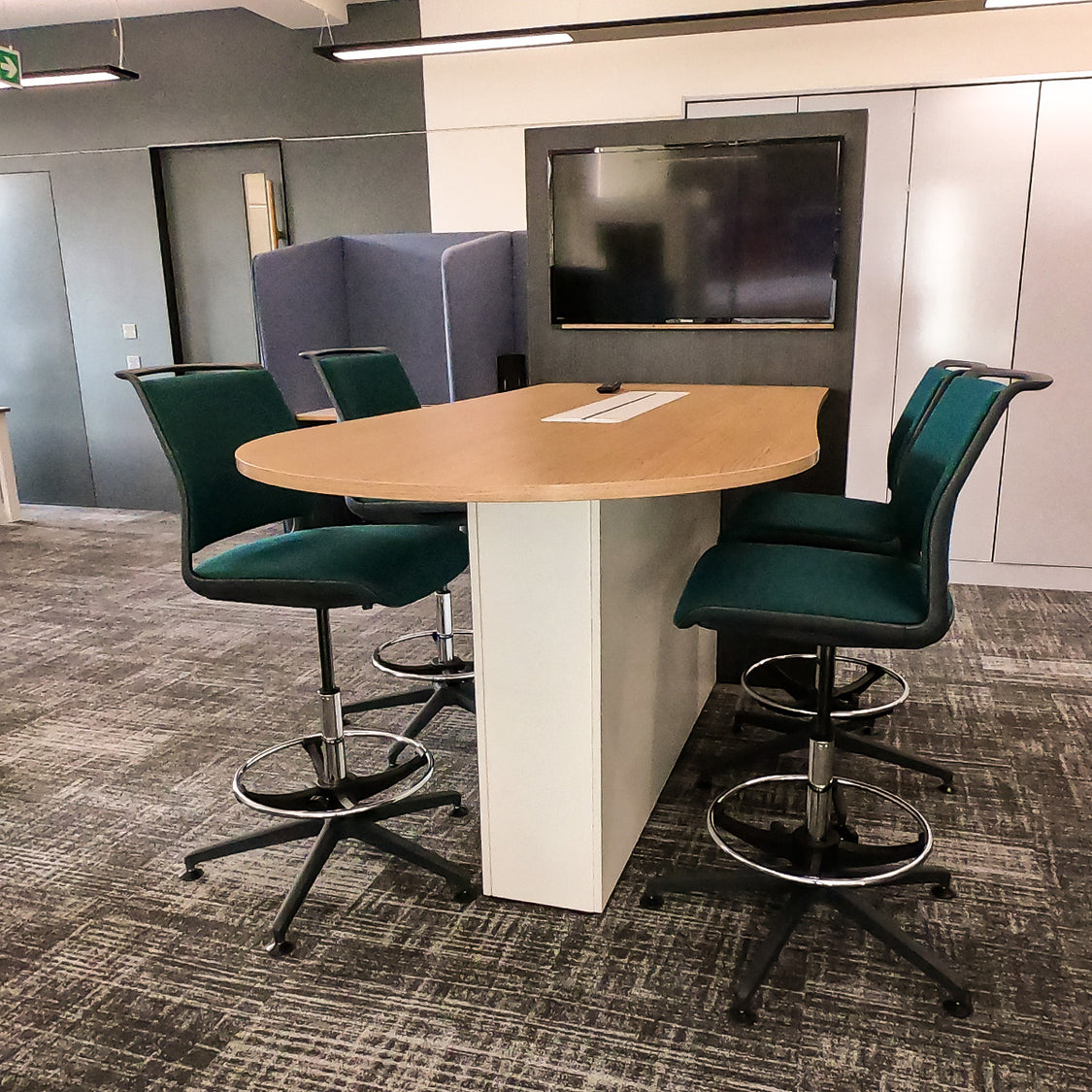 Office High Tables | Office Bar-Height Tables – Furnify